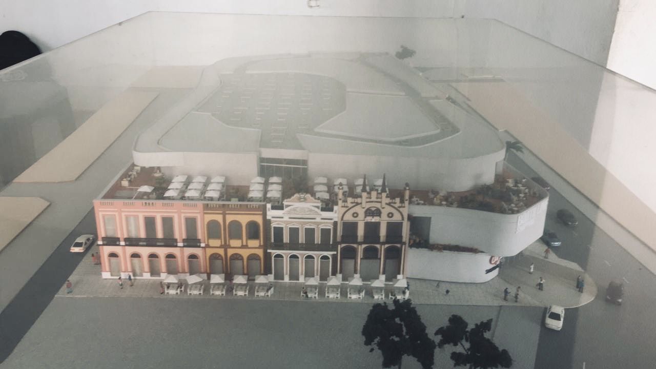 Booth Line de volta ao centro histórico de Manaus